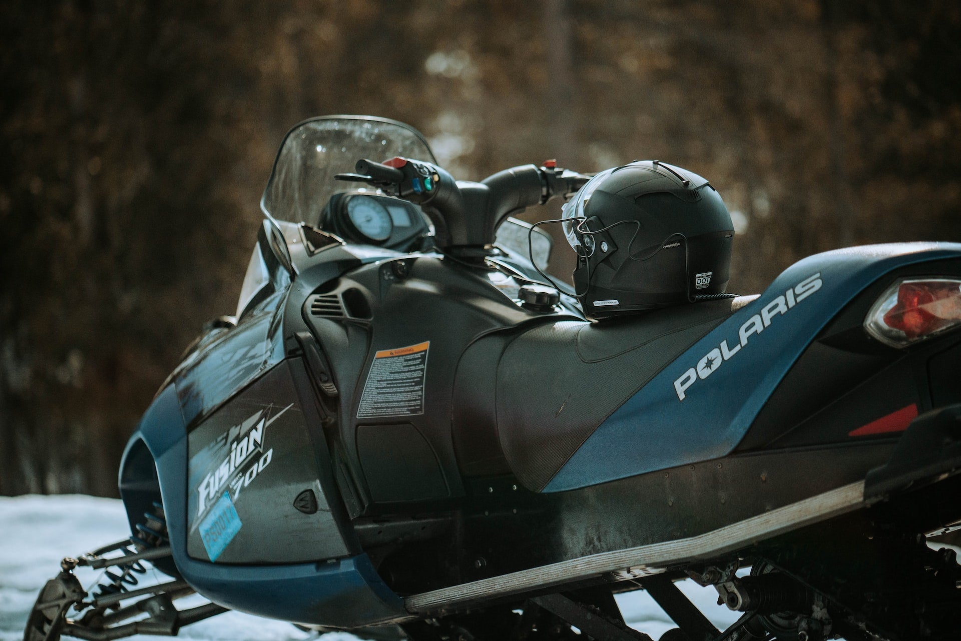 5 Best Snowmobile Accessories for Backcountry Snowmobiling